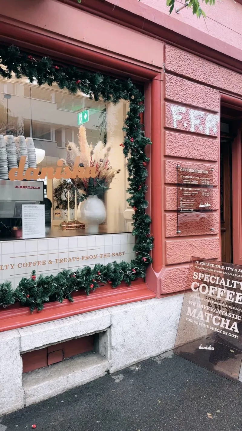 Kaffee & Matcha to go | BaselLive